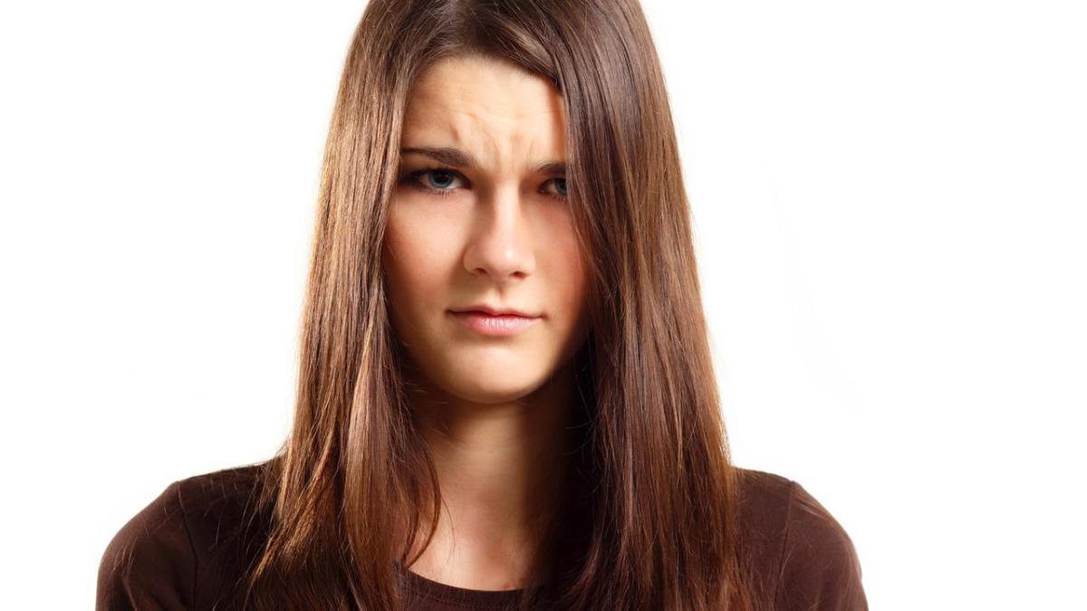 How To Read The Micro Expression The Reveals Disgust Howcast