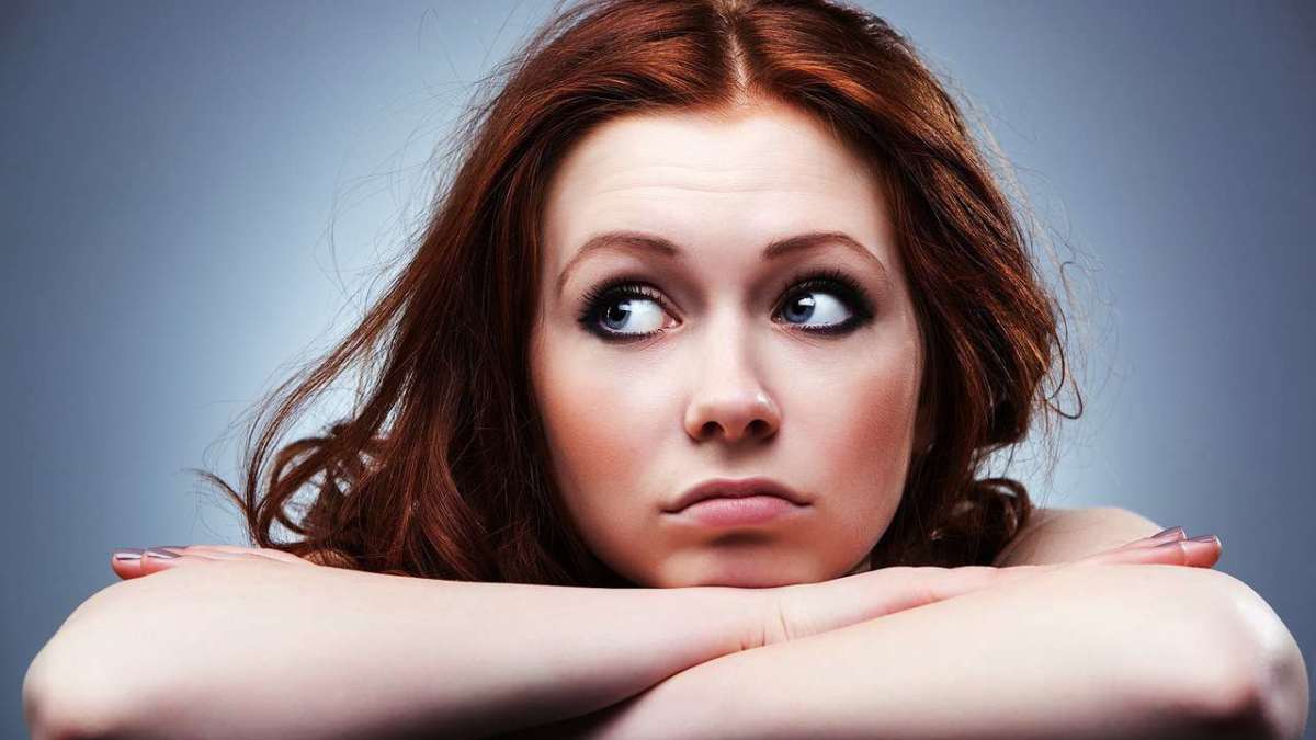 How to Read the Micro Expression that Reveals Sadness - Howcast How to Read the Micro Expression that Reveals Sadness - Howcast