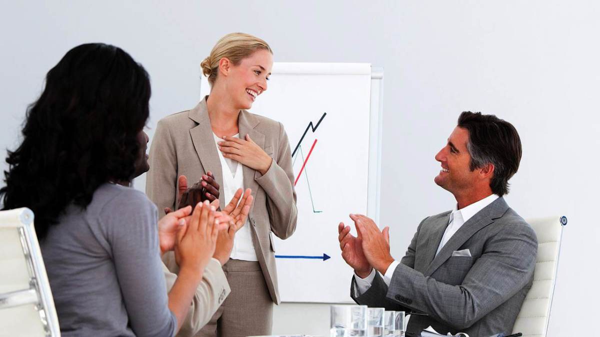 how-to-give-an-effective-sales-presentation-howcast